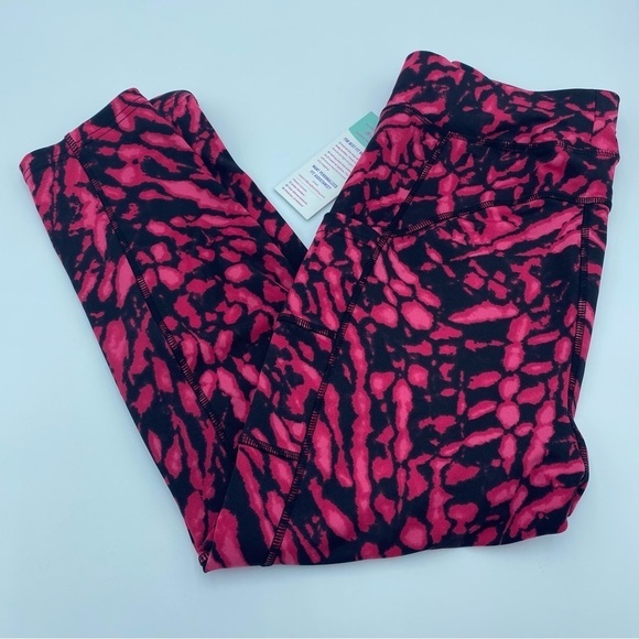 POP Fit | Pants & Jumpsuits | Pop Fit Pink Black Capri Leggings Size ...